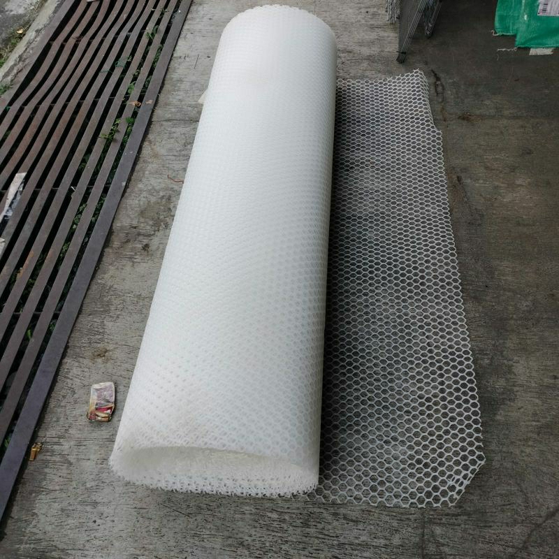 Jual mesh/Ram plastik PUTIH PerRol 1,5 meter x 50 meter alas lantai ayam, hiasan pagar | Shopee ...