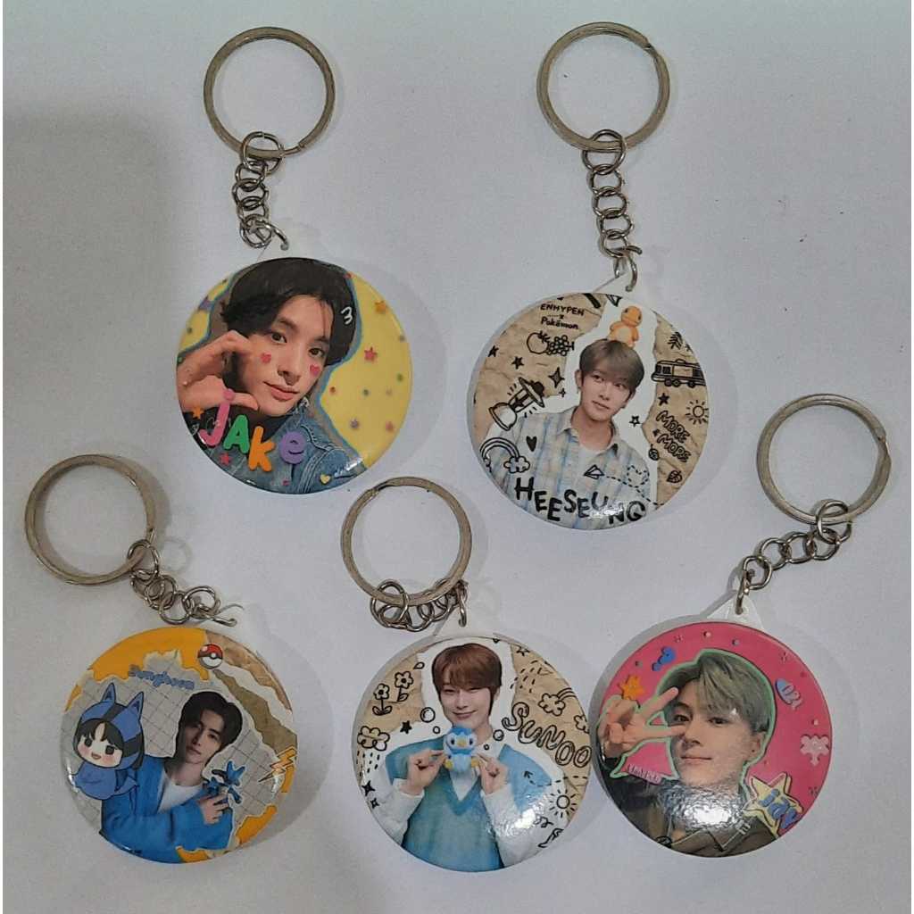 Jual Freebies Gantungan Kunci Ganci Enhypen Enha/Freebies Ganci Bulat Enha Enhypen/Freebies ...