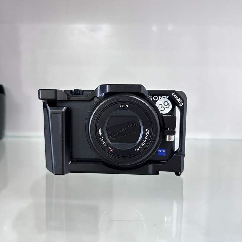 Jual DIGICAM Sony ZV-1 ZV1 EXMOR 4K Resolusi Video Like New Bukan ZV-1F ...