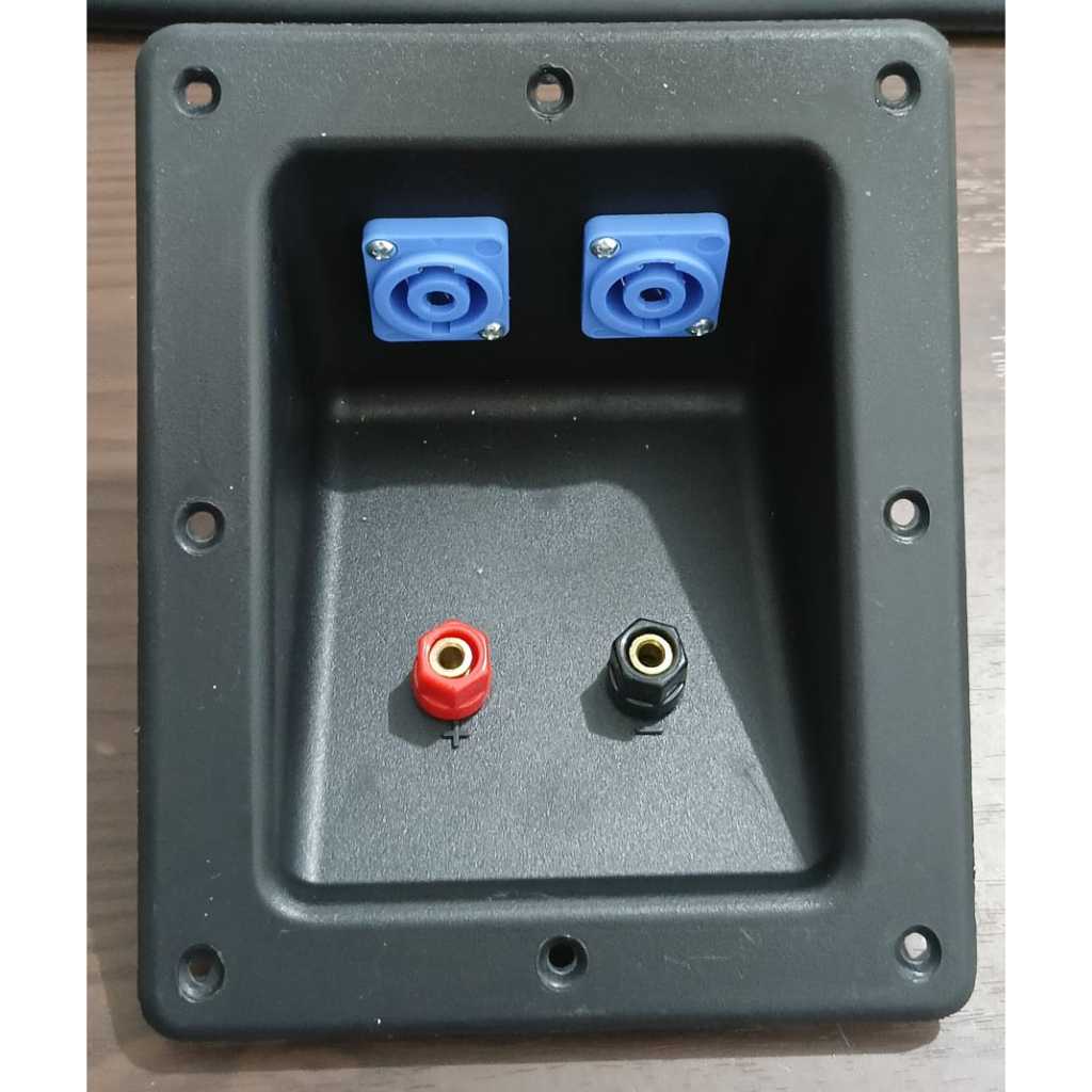 Jual Panel Plat Speakon Cekung Besar Plastik + Soket Speakon Biru ...