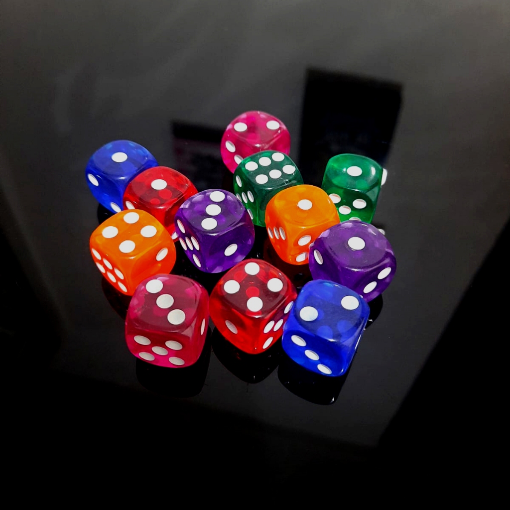 Jual Dadu Permainan Game Dice Monopoli Ular Tangga Ludo ukuran 16mm ...