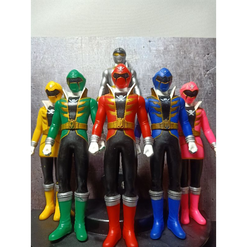 Jual Figure Vinyl RHS Super Sentai Gokaiger Character Complete Set ...