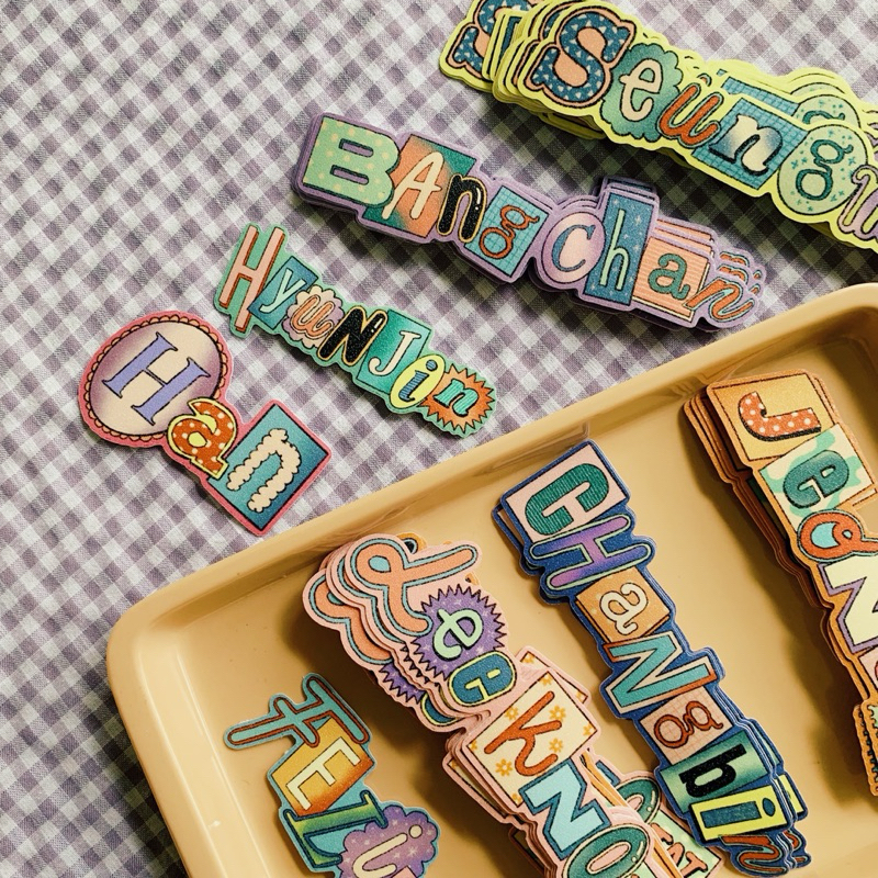 Jual Glittery die cut sticker Stray Kids SKZ version | Shopee Indonesia