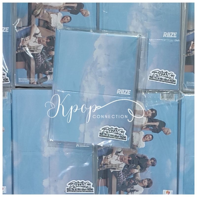 Jual RIIZE - 1st Mini Album [RIIZING] (Collect Book ver) | Shopee Indonesia
