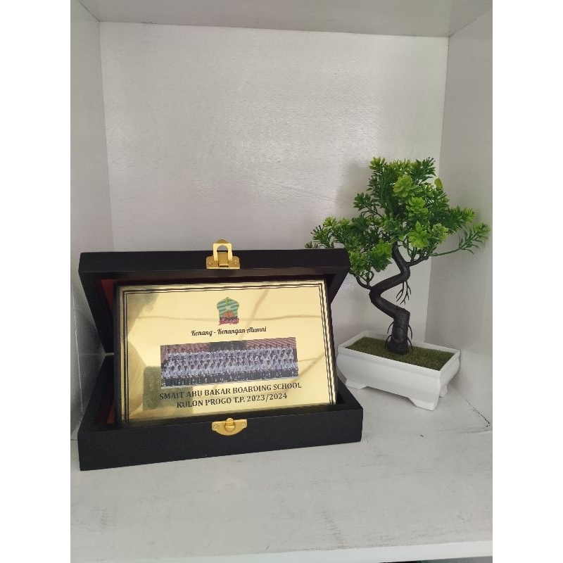 Jual Plakat Box Kayu Kuningan | Shopee Indonesia