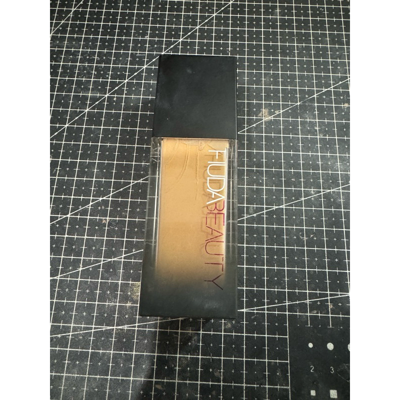 Jual Huda Beauty matte foundation | Shopee Indonesia