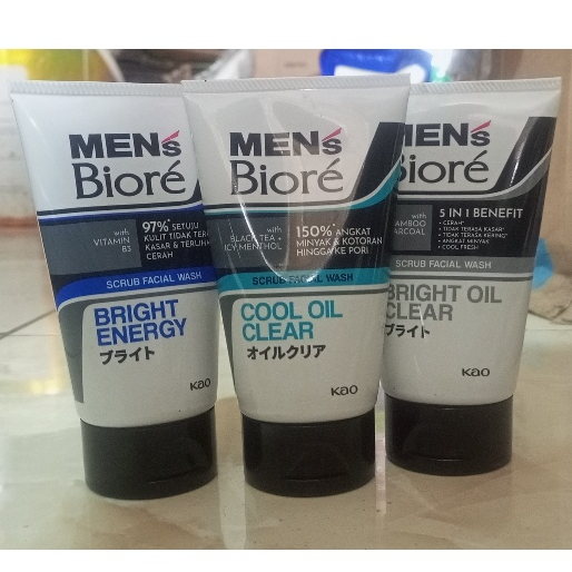Jual Biore Men Scrub Facial Wash 100g | Shopee Indonesia