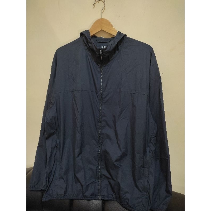 Jual Uniqlo running jacket | Shopee Indonesia