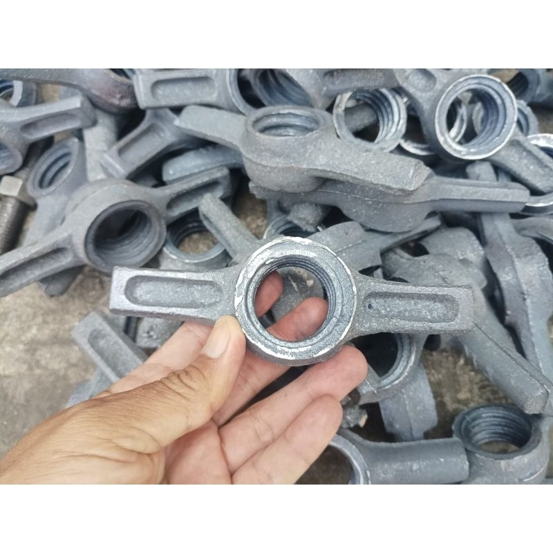 Jual Mur jack base dan U head base m32 atau jack nut 32mm diemeter ...