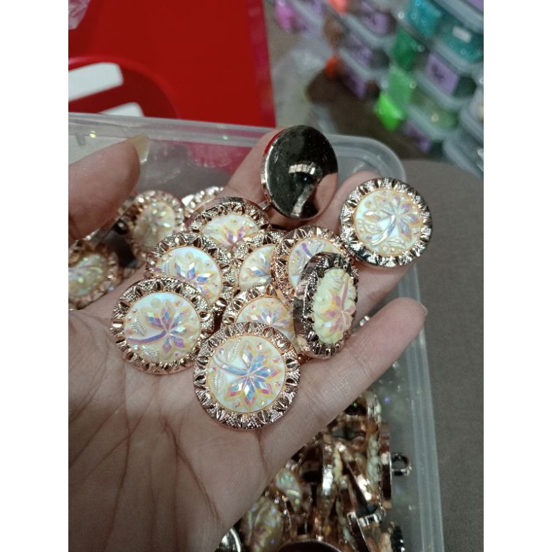 Jual KANCING IMPOR,KANCING HIAS/VARIASI SATUAN DAN LUSINAN DIAMETER 3CM ...