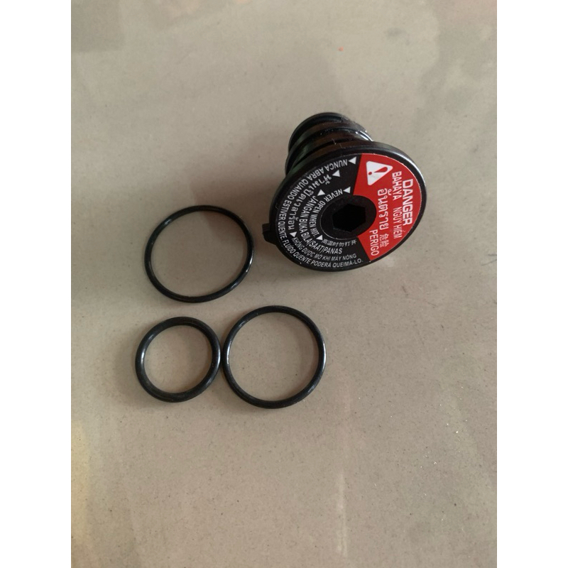 Jual BAUD PLASTIK TUTUP RADIATOR VARIO 150 VARIO 125 CAP TUTUP RADIATOR ...