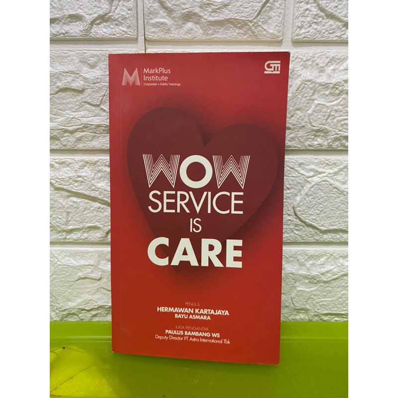 Jual Buku bekas Wow Service is care | Shopee Indonesia