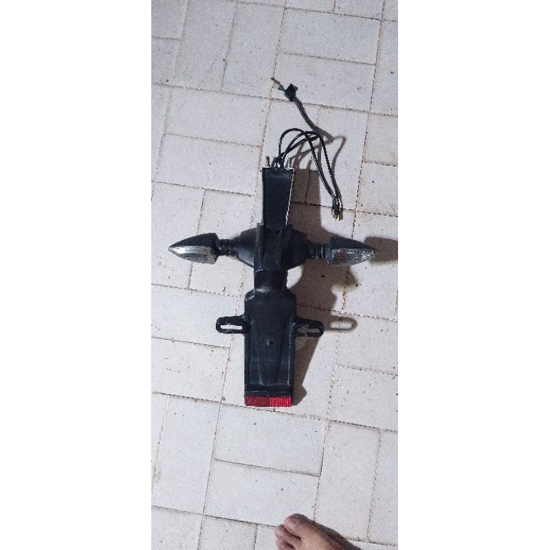 Jual Rear Fender-Slebor-Spakbor Belakang Assy Set Lampu Sen Yamaha R15 ...