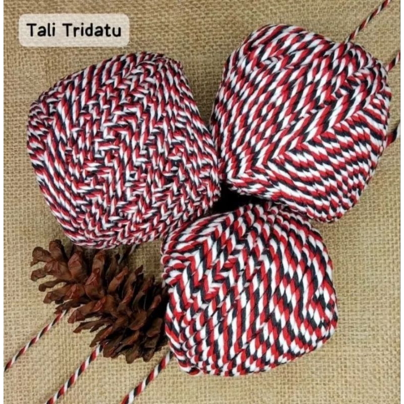 Jual Benang Tali Tridatu Asli Bali 3 Warna (2 Meter) | Shopee Indonesia