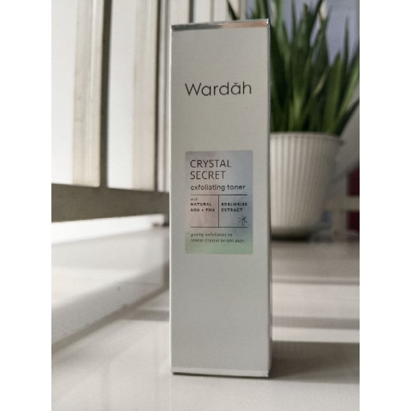 Jual WARDAH Crystal Secret Exfoliating Toner (Preloved) | Shopee Indonesia
