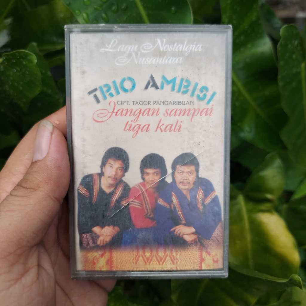 Jual Kaset Pita Trio Ambisi Jangan Sampai tiga Kali - Kaset Batak | Shopee Indonesia