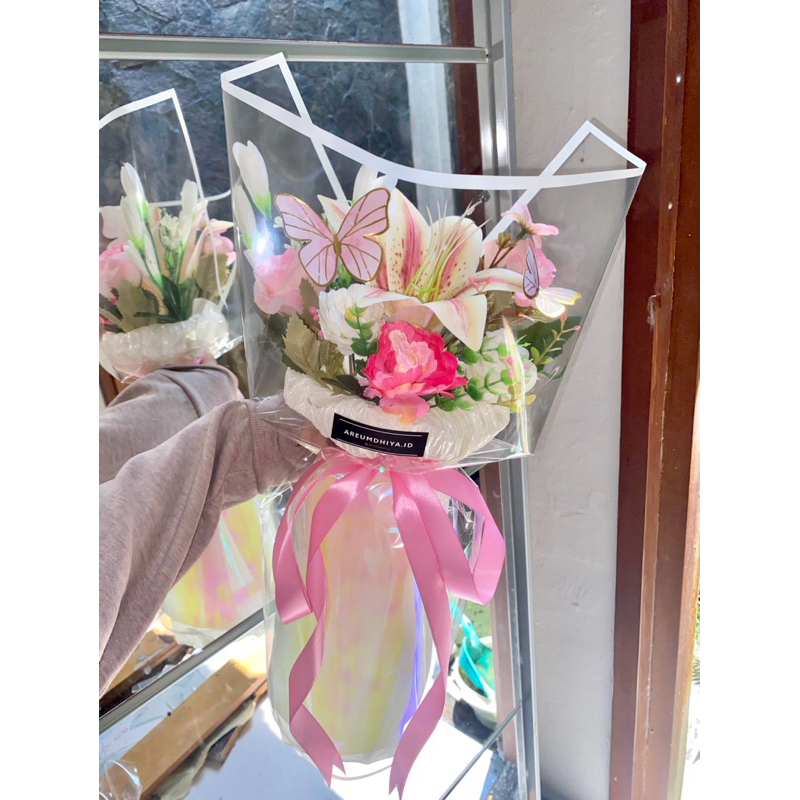 Jual Buket Bunga Korea style | buket bunga artificial | buket wisuda ...