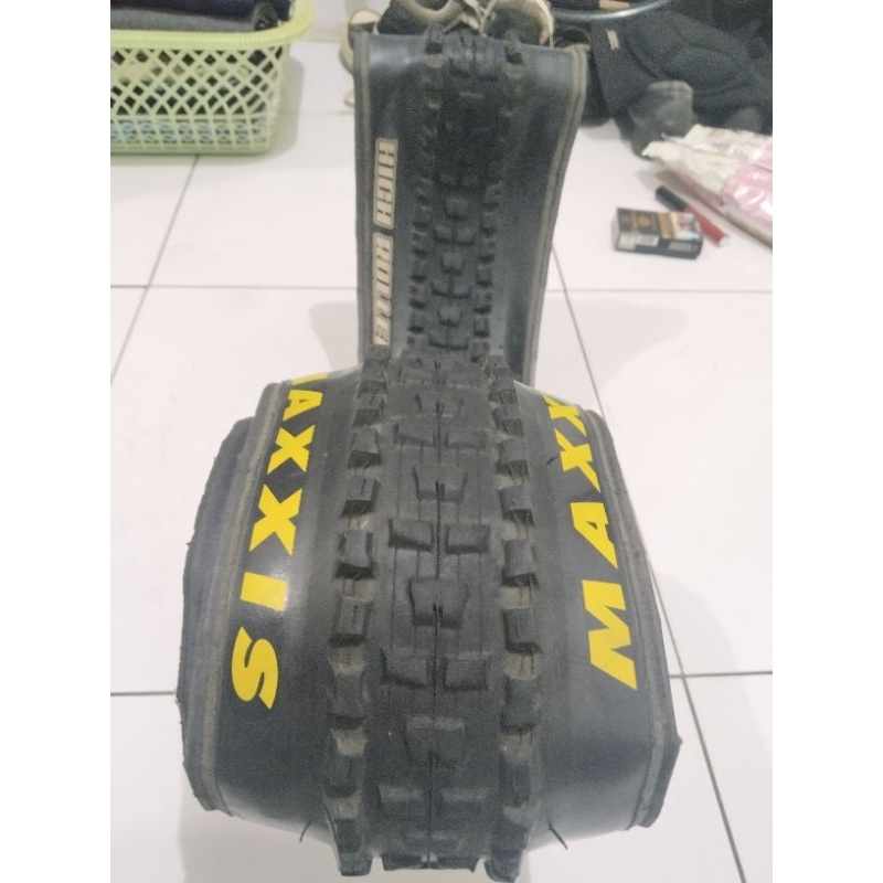 Jual BAN SEPEDA MAXXIS HIGH ROLLER II 27,5 X 240 SECOND NO GEOL MINUS ...