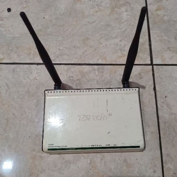 Jual TENDA W308R wireless Broadband router | Shopee Indonesia