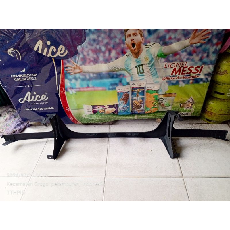 Jual Dudukan Panel Grill Panther Kapsul 2000-2004 Original (Second ...