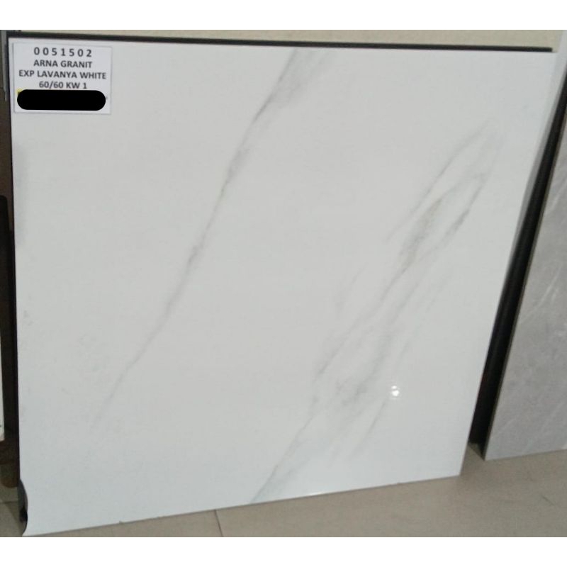 Jual Ubin Granit Lantai 60x60 Motif Glossy KW1 | Shopee Indonesia