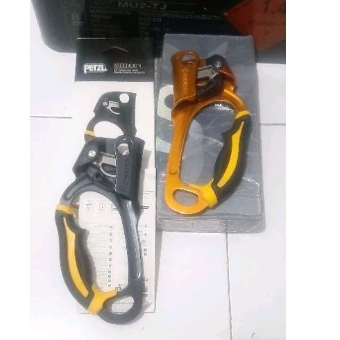 Jual PETZL JUMAR ASCENSION Kanan dan Kiri | Shopee Indonesia
