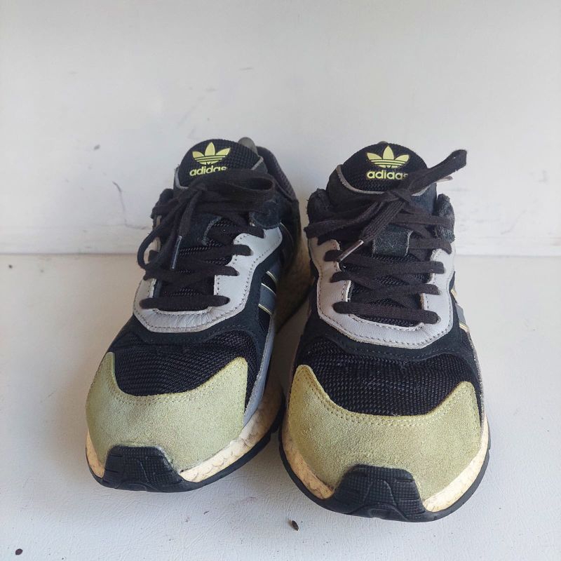 Jual sepatu running second merk adidas tresc run size 41,3(26cm ...