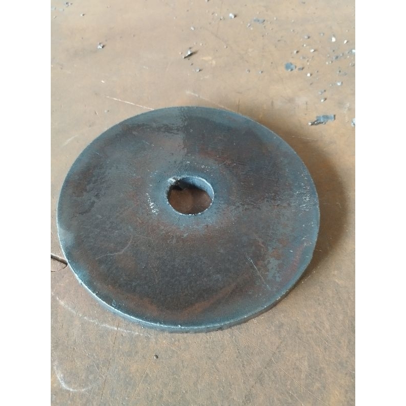 Jual Plat Besi Bulat Tebal 10mm Diameter 140mm Lobang 25mm. 1pcs ...