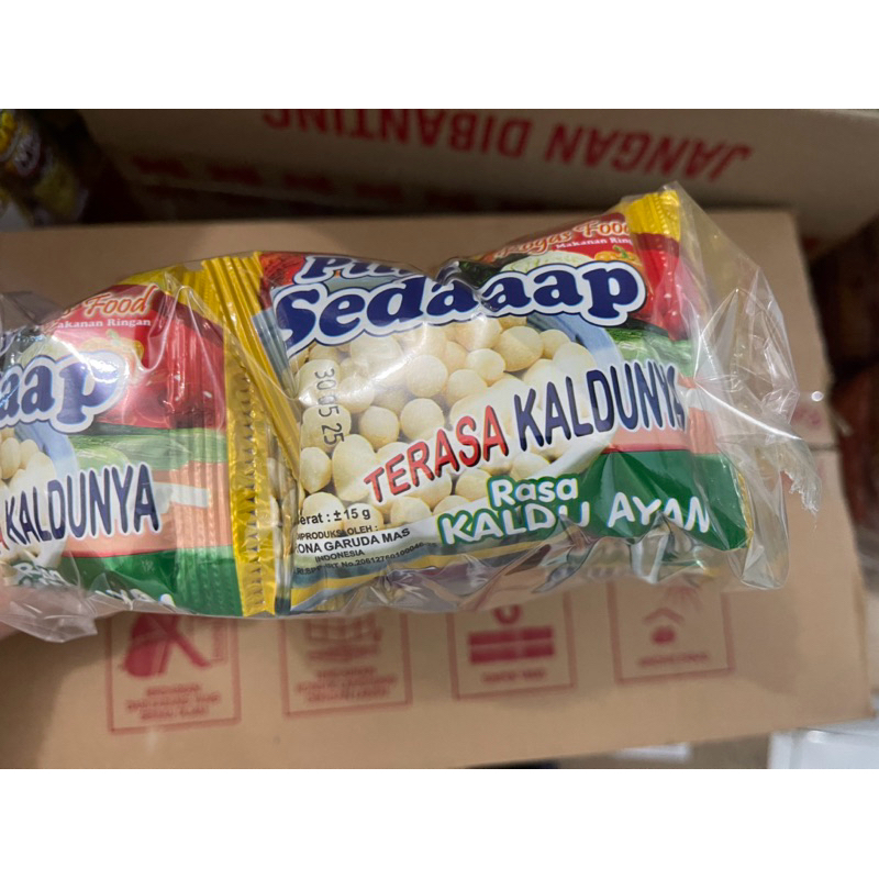 Jual snack pilus sedap rasa kaldu ayam 1 pack isi 20 pcs | Shopee Indonesia