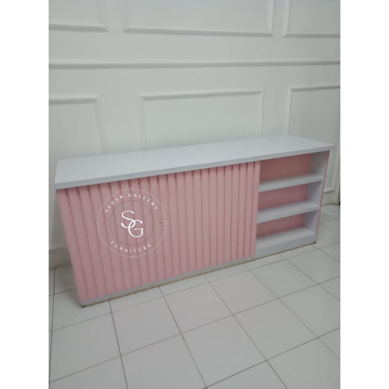Jual Meja Kasir dengan Rak Display - Meja Resepsionis Custom | Shopee ...