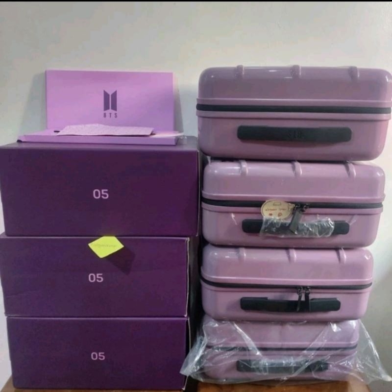 Jual MERCHANDISE BOX 5 BTS MEMBERSHIP MB5 MERCH MERCHBOX | Shopee Indonesia