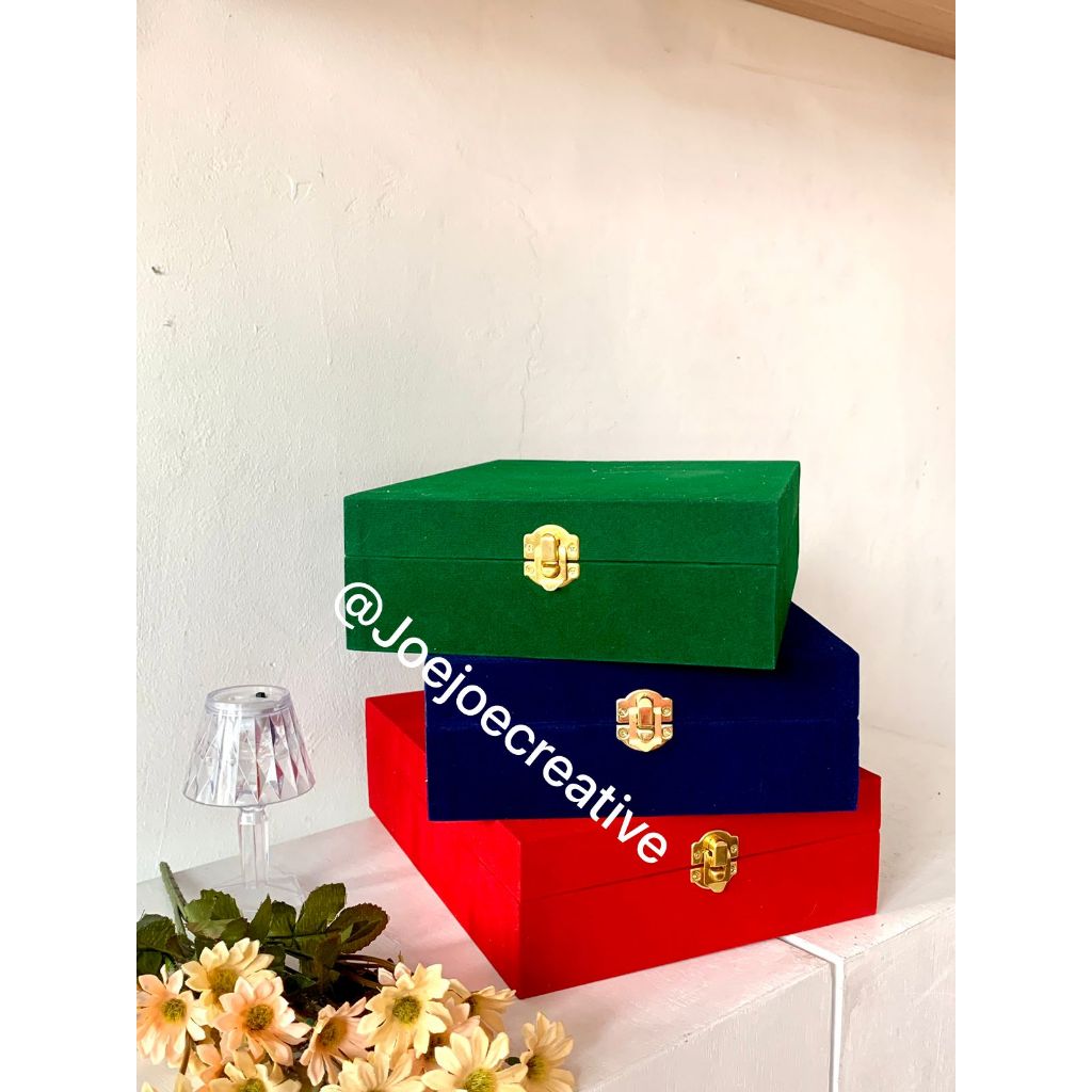 Jual Box Bludru Plakat / Box Cendramata/Box Plakat | Shopee Indonesia