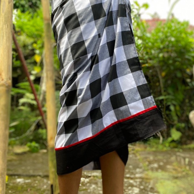 Jual Saput Poleng Khas Bali Termurah | Shopee Indonesia