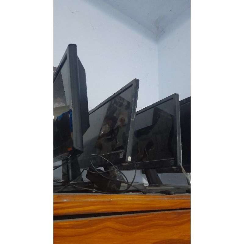 Jual MONITOR LG 16M37A BEKAS NORMAL JAYA | Shopee Indonesia