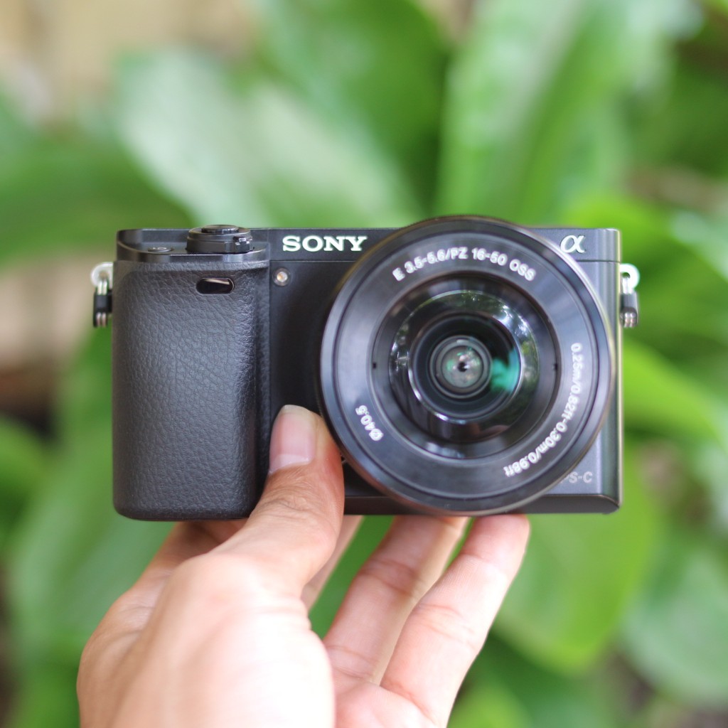 Jual SONY A6000 LENSA 16-50MM SC 2 RIBU LIKE NEW | Shopee Indonesia