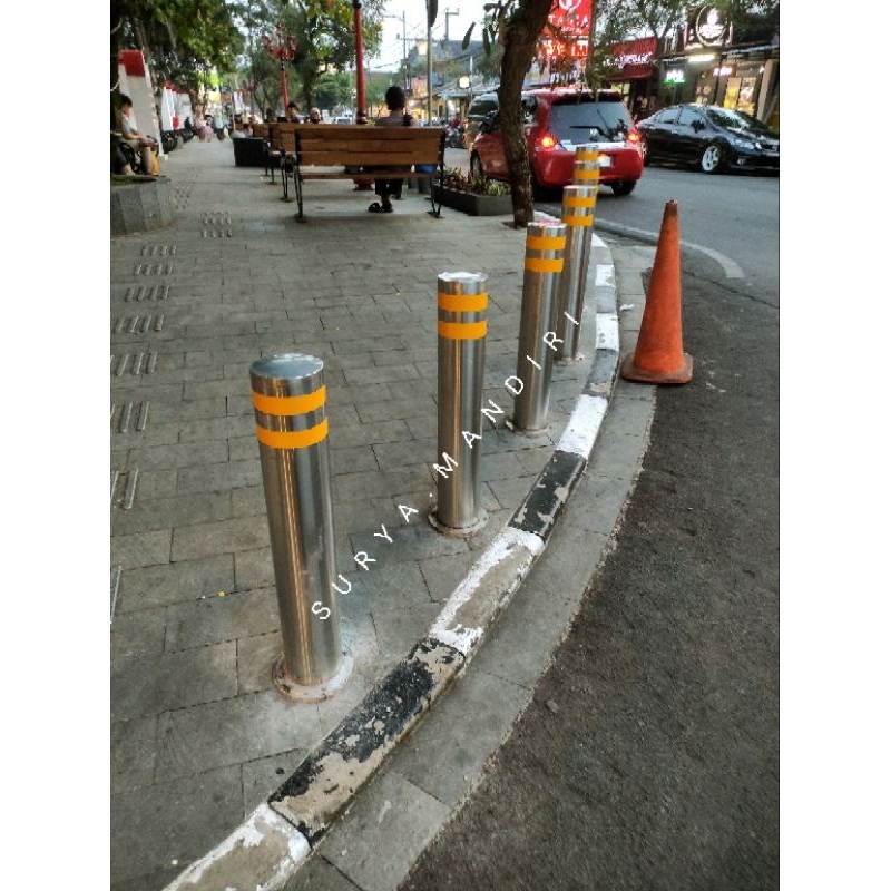 Jual Bollard jalan pembatas jalan stainless steel | Shopee Indonesia