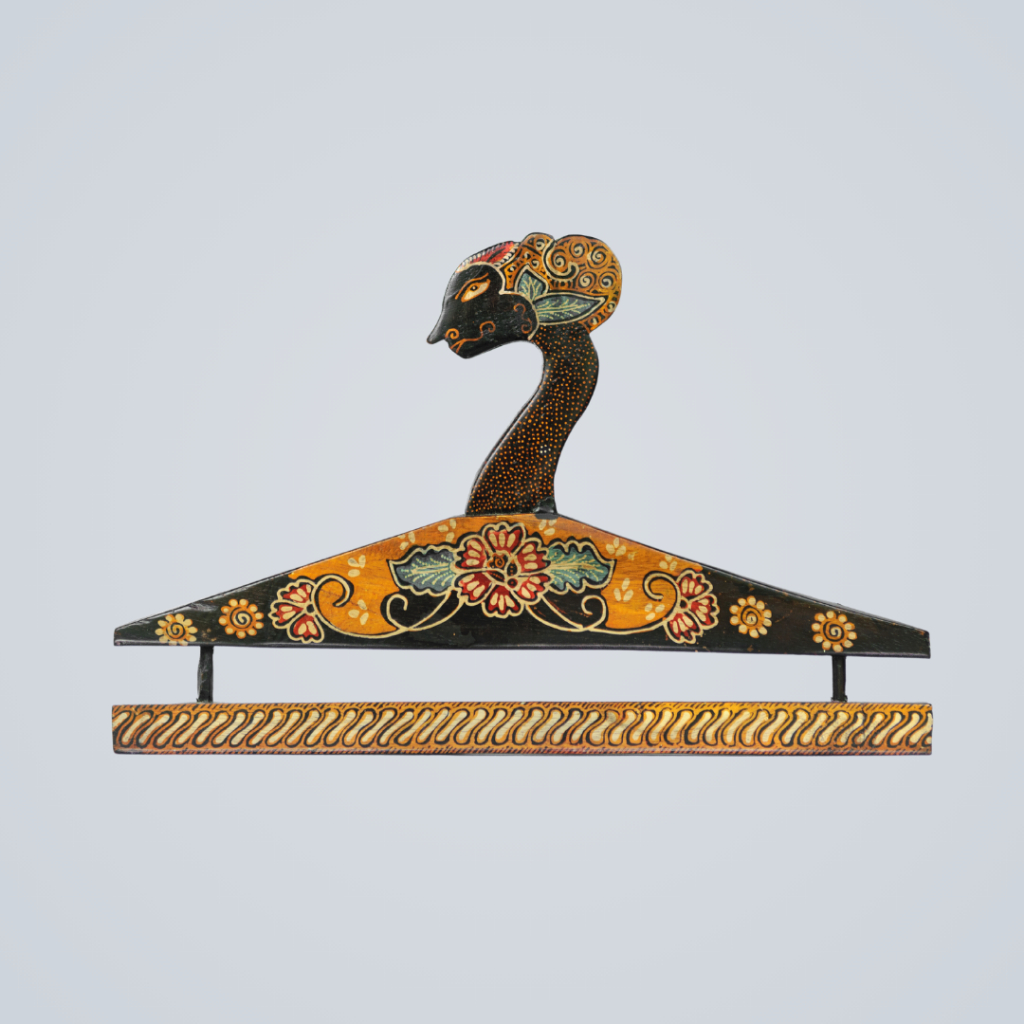Jual Gantungan Baju Wayang Kayu Batik Souvenir | Shopee Indonesia