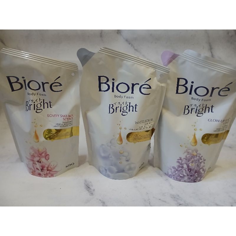 Jual Biore Bright Body Foam 400 ml | Shopee Indonesia
