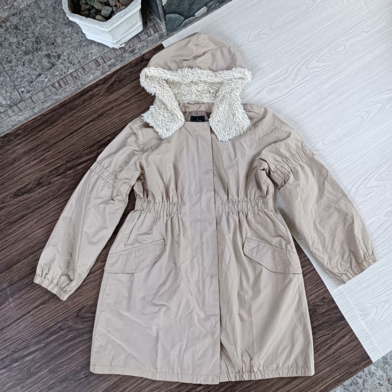 Jual winter coat uniqlo cantikk | Shopee Indonesia