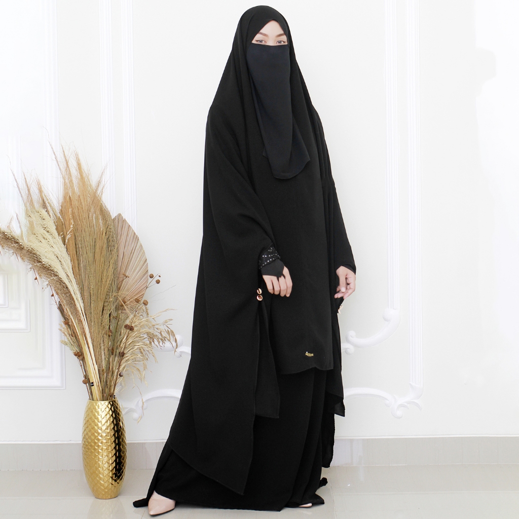 Jual Aqueenah - Khimar Hilya Hijab Instan Syari - Hitam Jetblack ...