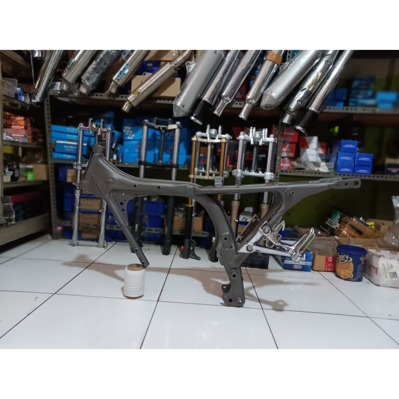 Jual RANGKA CB K2 ORIGINAL SUDAH TATANAN SET POSTAP NINJA FI ORIGINAL CRUM | Shopee Indonesia