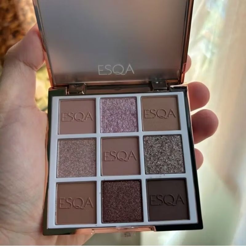 Jual Esqa Eyeshadow Pallete | Shopee Indonesia