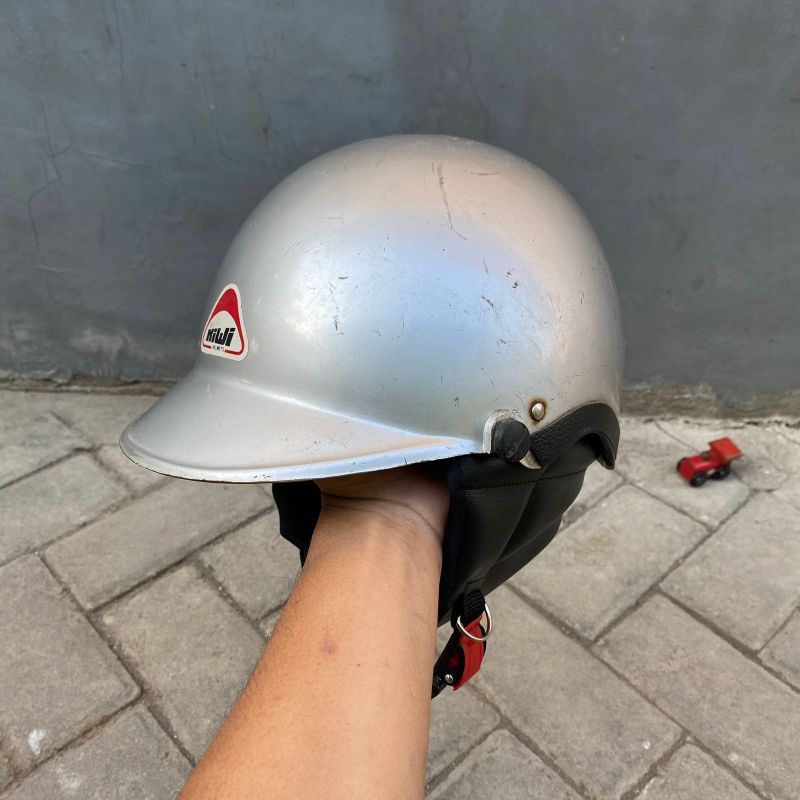 Jual helm cebok cetok kiwi helm cebok kiwi helm kiwi lawas original ...