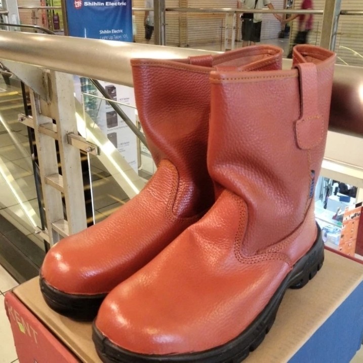 Jual Sepatu Safety Boots Kent Borneo / Sepatu Safety Kerja Proyek ...