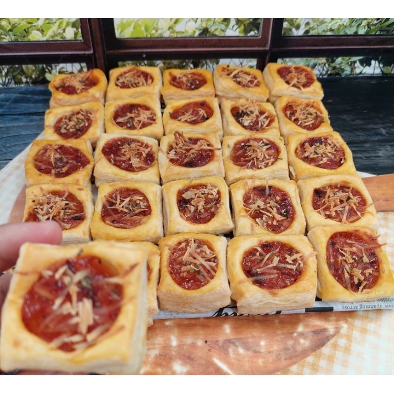 Jual Pastry Sosis Cheese bolognaise | Shopee Indonesia