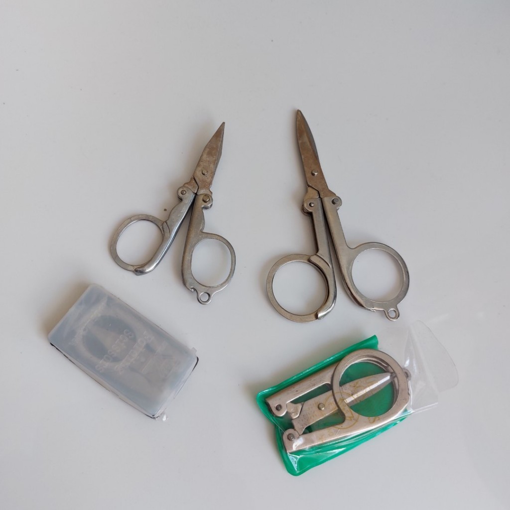 Jual Gunting Lipat Kecil Tanggung Besar Perak (Silver Folding Scissors ...