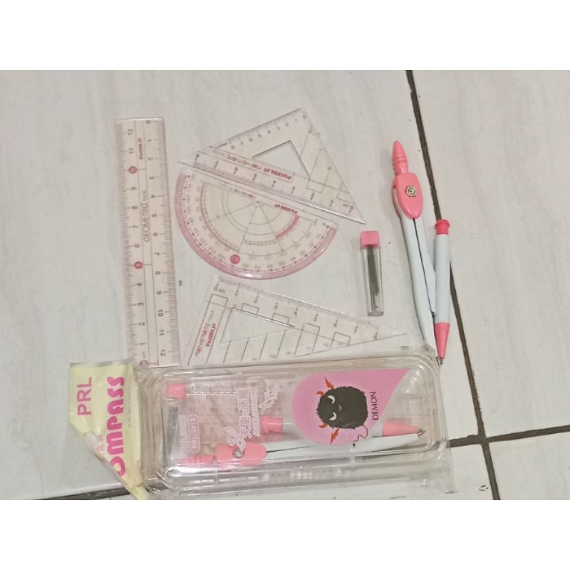 Jual COMPAS JANGKA PENSIL PLUS PENGGARIS 4 pc / ADA 2 VARIASI Y BESAR DAN KECIL | Shopee Indonesia