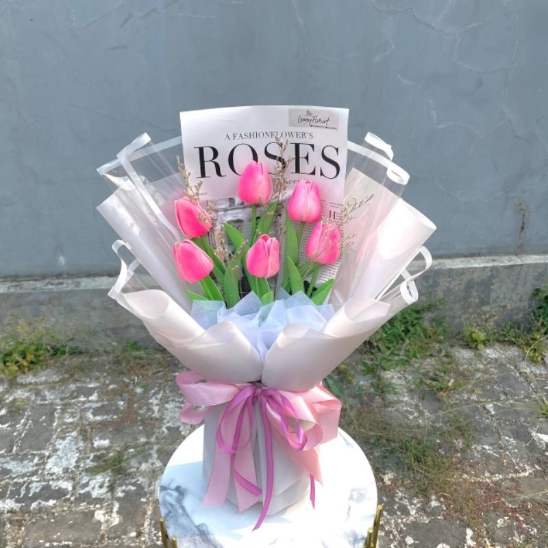 Jual Buket tulip | buket artificial | buket bunga wisuda | Shopee Indonesia