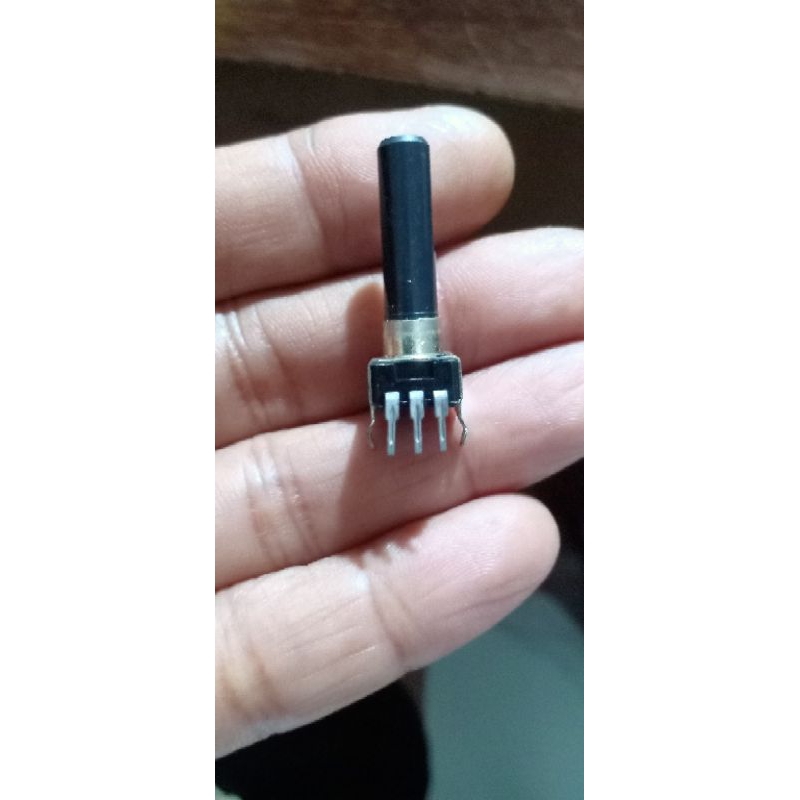 Jual potensio mixer kaki 3 B103/ 10K Ohm | Shopee Indonesia