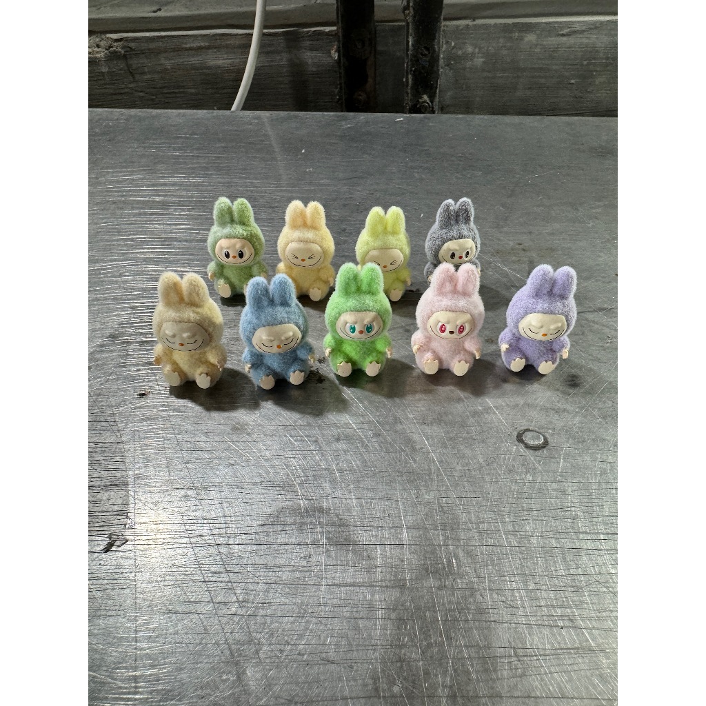 Jual Unofficial Labubu Duduk Plush Mini Action Figure | Shopee Indonesia